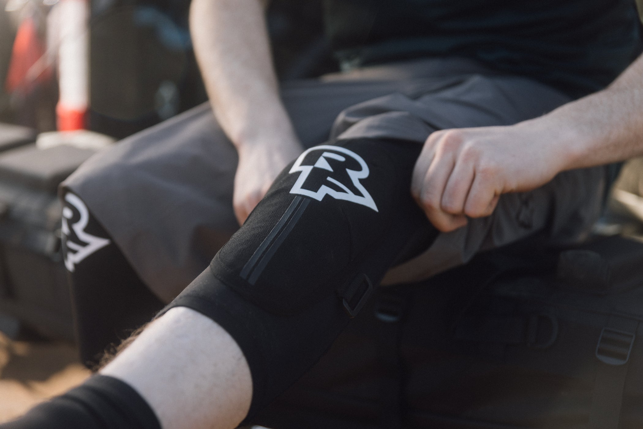 Mountain Bike Knee Pads: Pedal-Friendly Protection for Your Riding Sty ...